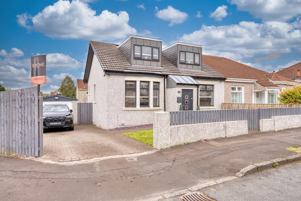 Coldstream Drive, Rutherglen, Glasgow 3 bed semi-detached house - £340,000