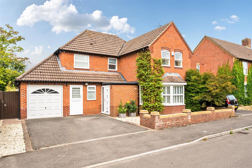 Ferguson Road, Devizes 4 bed detached house - £525,000
