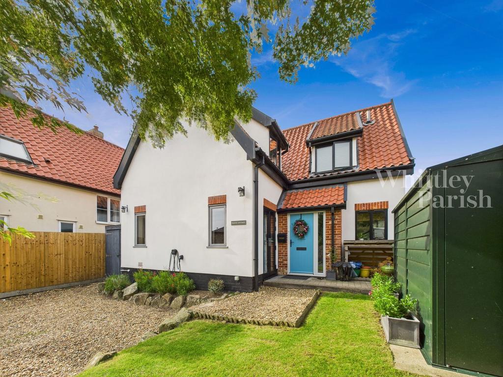 Marsh Lane, Norwich NR16 4 bed detached house for sale - £500,000