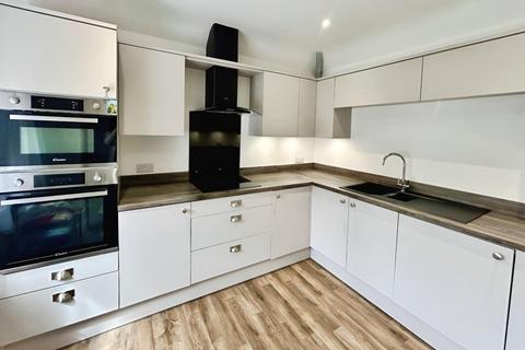 Flats To Rent In Solihull | OnTheMarket
