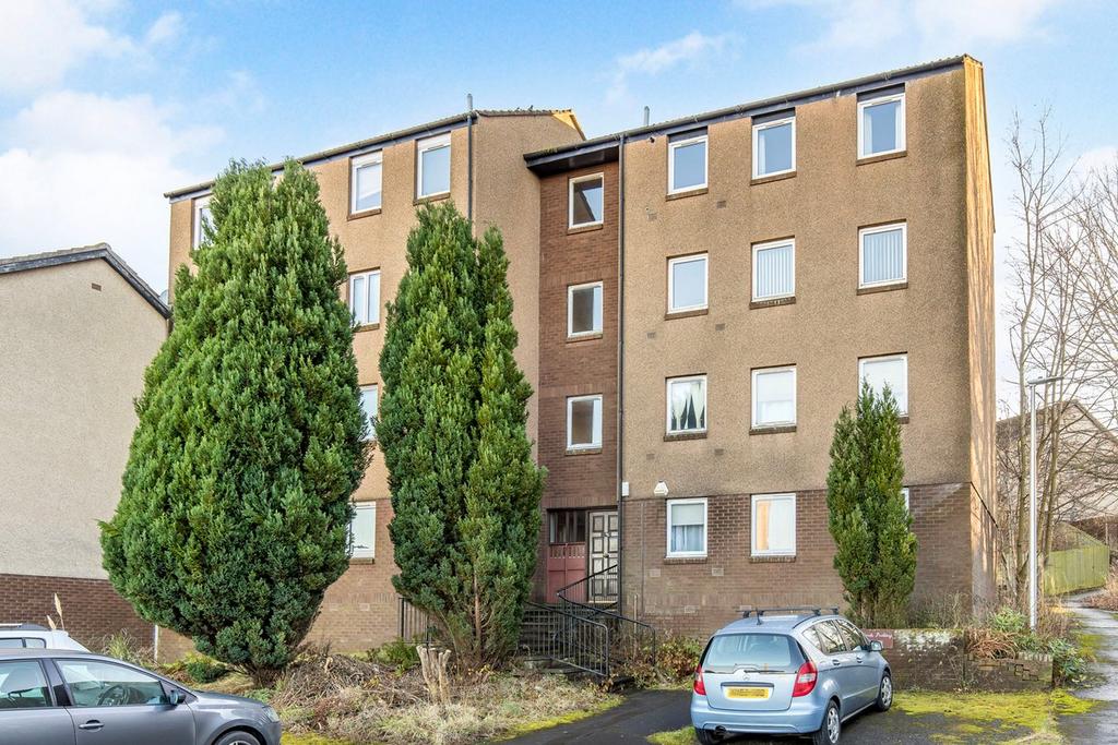Keats Place, Dundee DD3 1 bed flat - £66,000