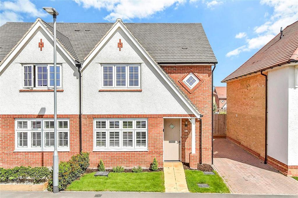 Hazel Road, Langdon Hills, Basildon... 3 bed semi-detached house for ...
