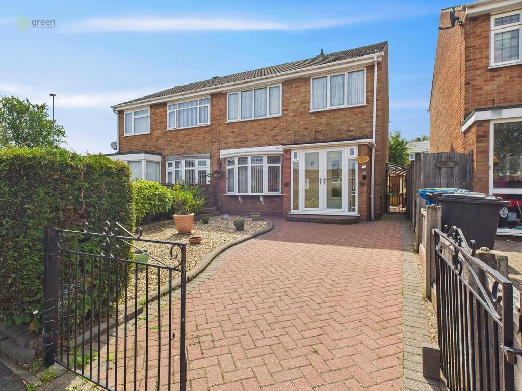 Wilnecote Lane, Tamworth B77 3 bed semi-detached house - £230,000