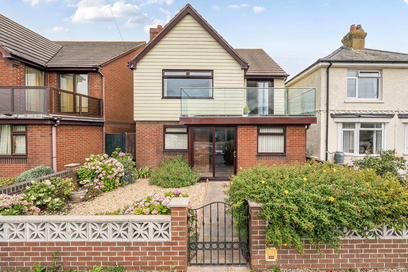 Portsmouth Road, Lee-On-The-Solent, PO13 4 bed detached house for sale - £675,000