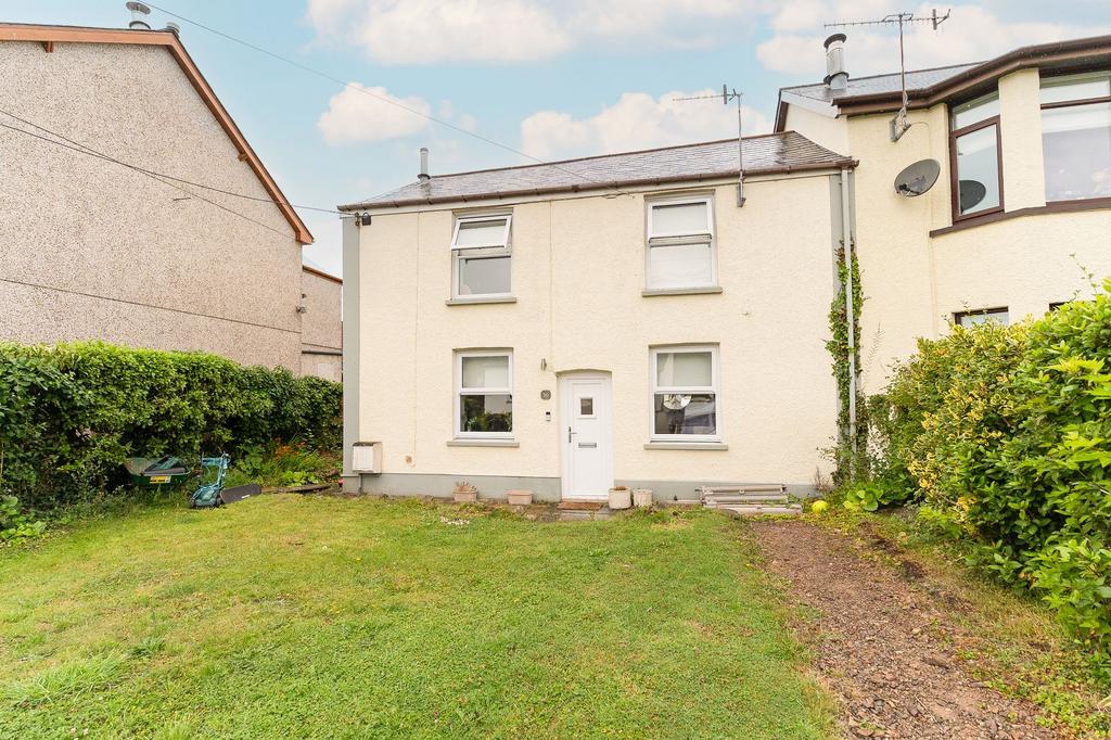 Harpers Road, Garndiffaith, NP4 3 bed semi-detached house for sale - £ ...