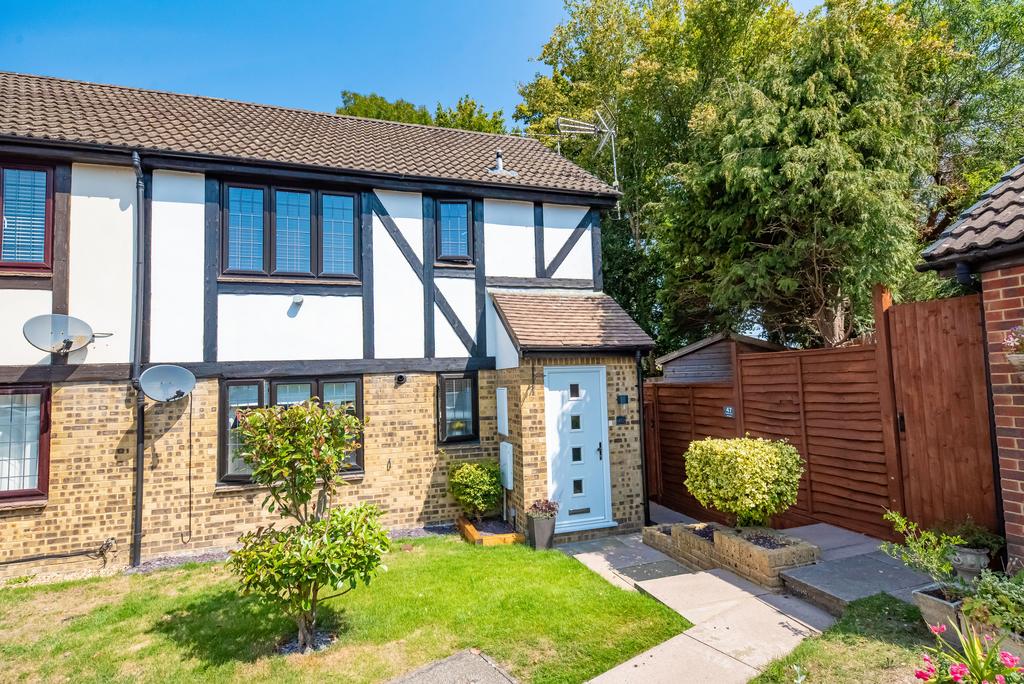 Yateley GU46 1 bed maisonette for sale - £210,000