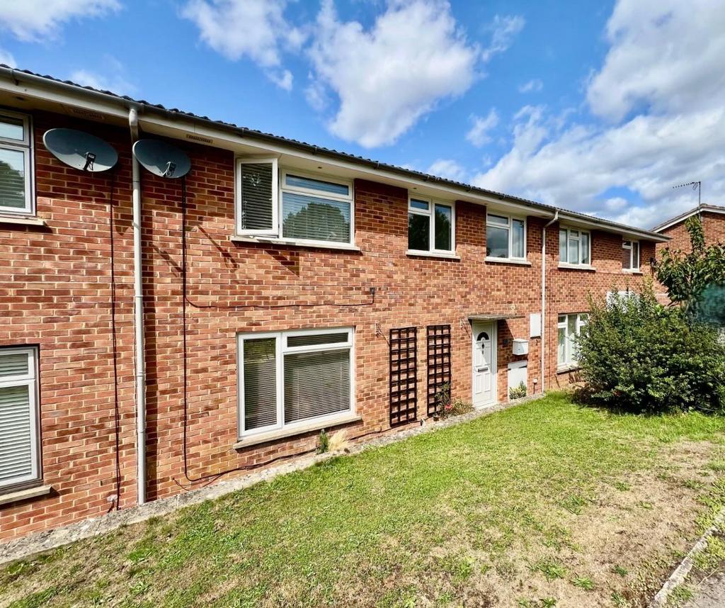 Maple Close, Dursley 4 bed terraced house - £250,000