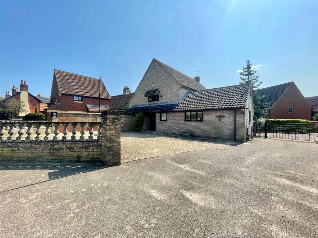 Denmark Street, Diss 3 bed detached house for sale - £400,000