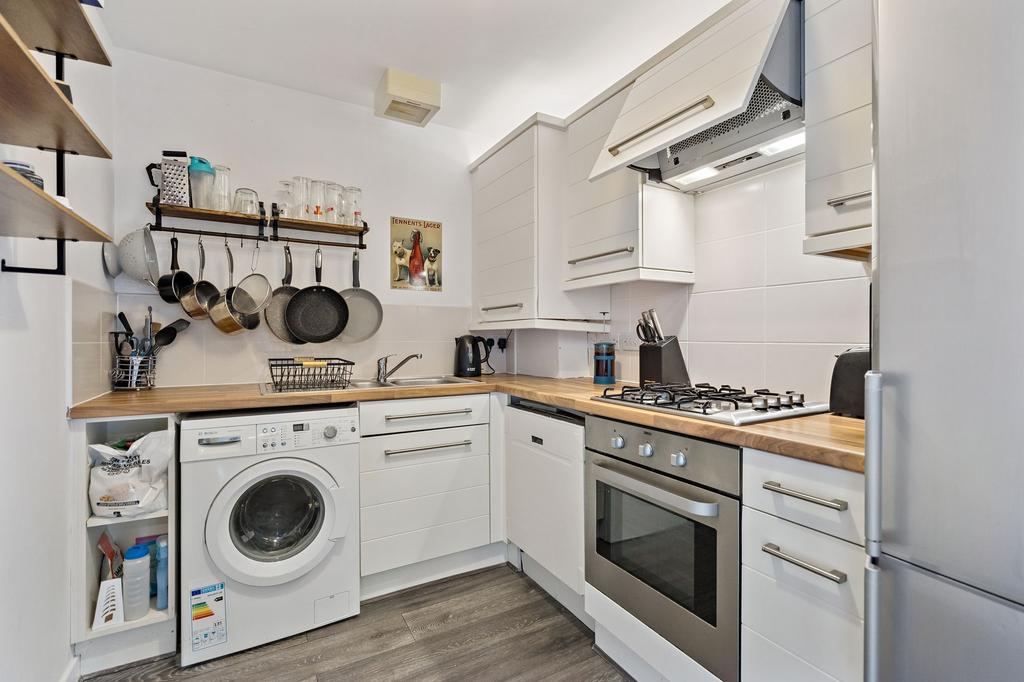 Drip Road, Stirling, FK8 2 bed apartment for sale - £140,000