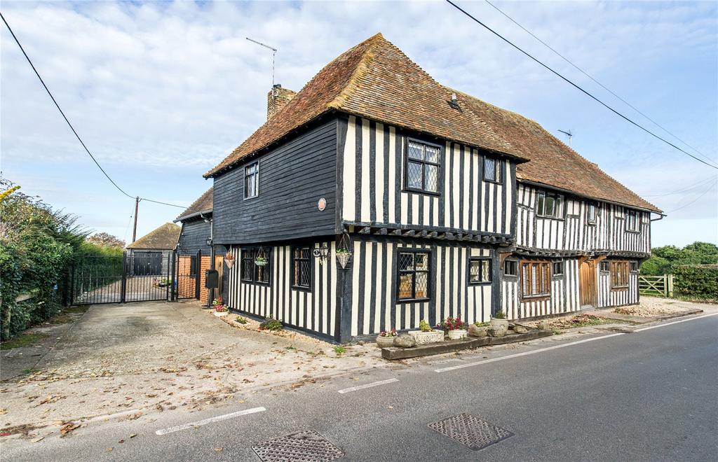 Pump Lane, Rainham, Gillingham, Kent... 3 bed semi-detached house - £ ...