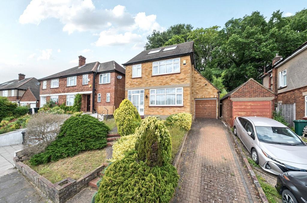 The Reddings, Mill Hill, London, NW7 4 bed detached house for sale - £ ...