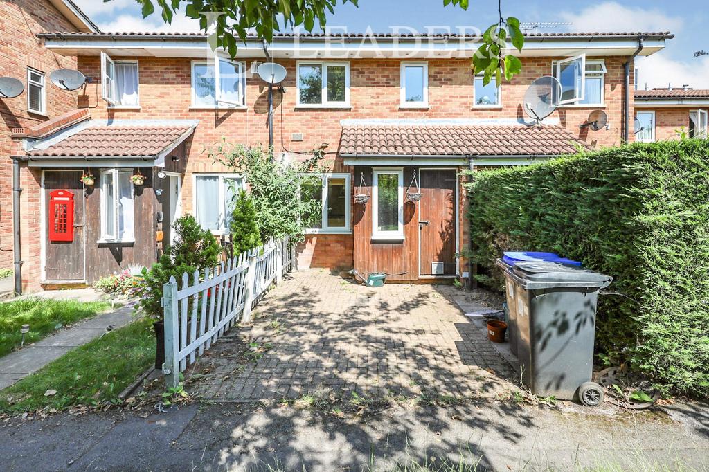 Waverley Court, GU22 1 bed terraced house - £1,150 pcm (£265 pw)