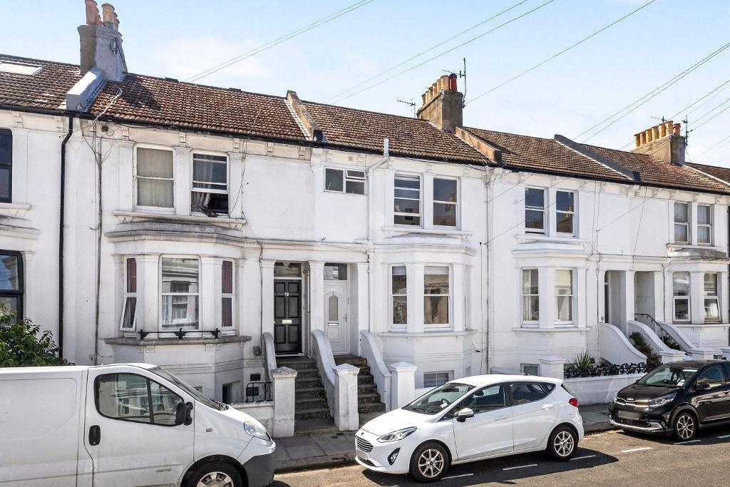 Goldstone Road, Hove, BN3 3RH 1 bed apartment - £1,250 pcm (£288 pw)