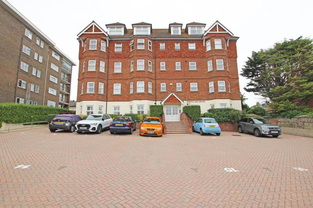 Upperton Road, Eastbourne, BN21 1JG 2 bed flat for sale - £220,000