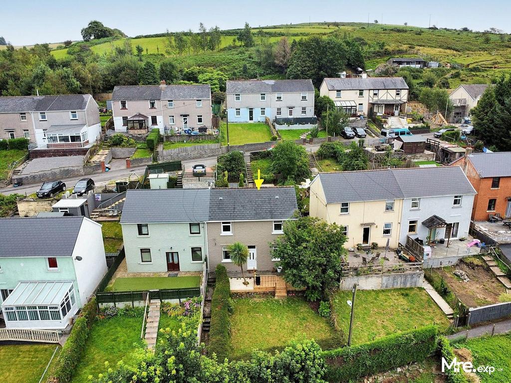 Heol Tynton, Bridgend CF32 3 bed semi-detached house - £160,000
