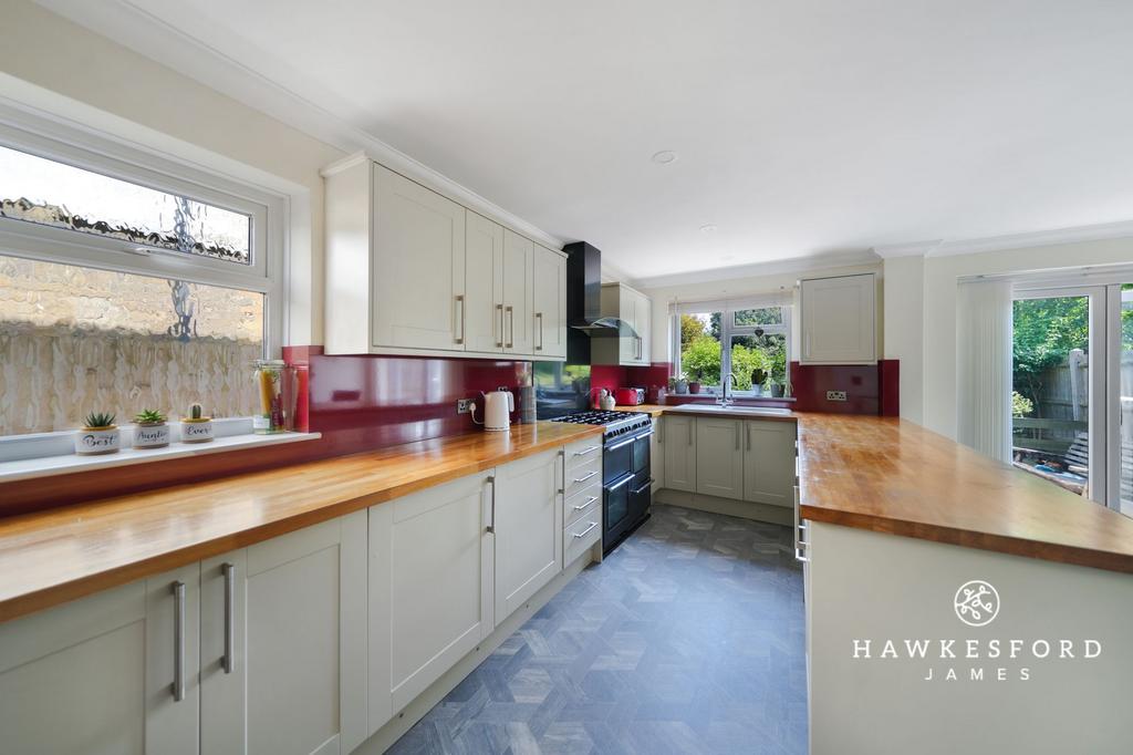 Ruins Barn Road, Sittingbourne ME10 4 bed semi-detached house for sale ...