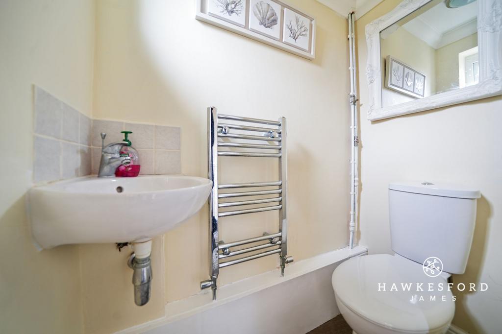 Ruins Barn Road, Sittingbourne ME10 4 bed semi-detached house for sale ...