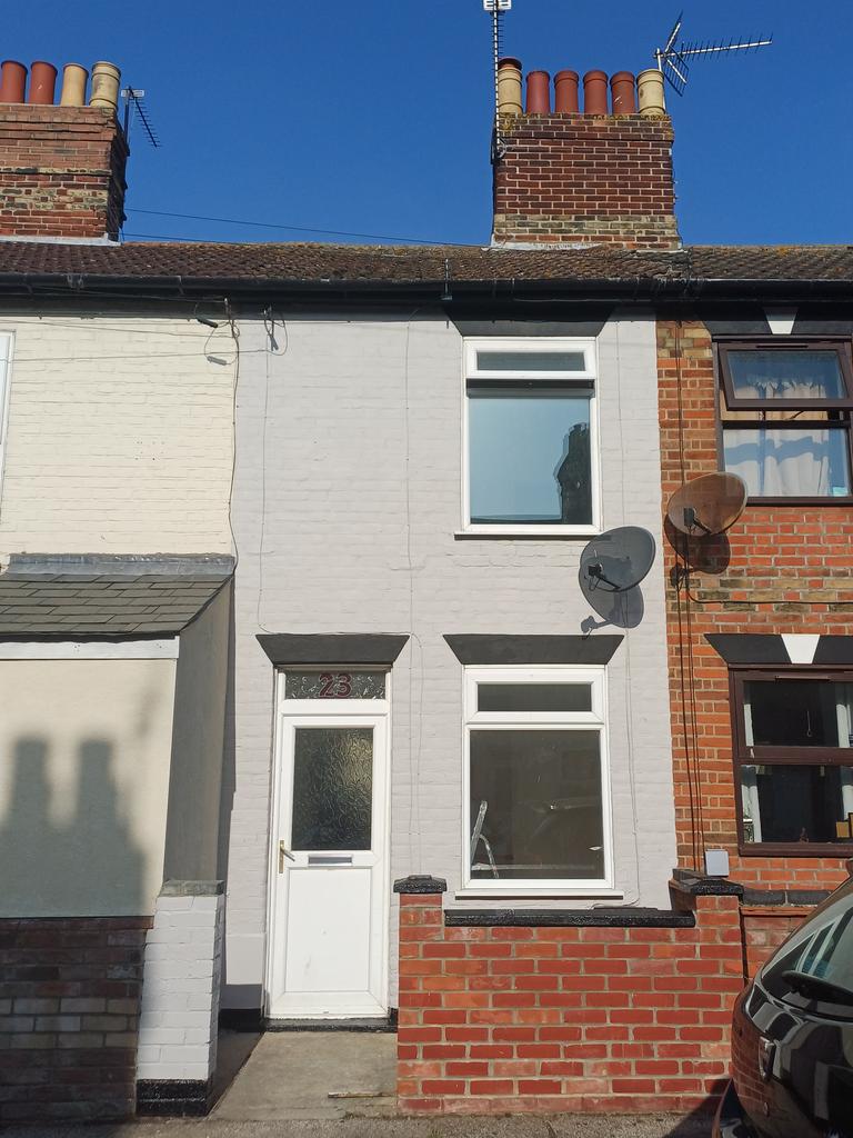 Union Road, Lowestoft NR32 3 bed terraced house - £795 pcm (£183 pw)