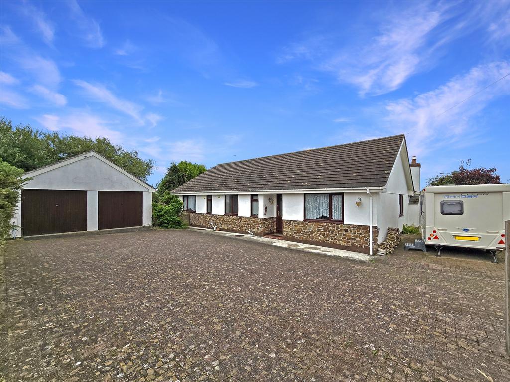 Marshgate, Camelford, Cornwall, PL32 3 bed bungalow for sale - £495,000