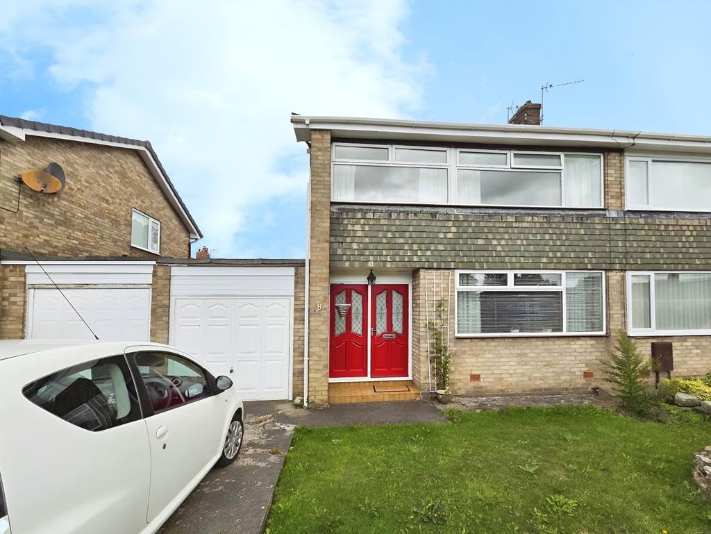 Fir Tree Drive, Howden Le Wear, Crook 3 bed semi-detached house - £120,000