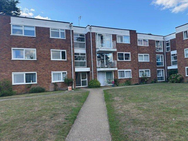 Manning Court, Eastbury Road WD19 2 bed flat - £1,595 pcm (£368 pw)