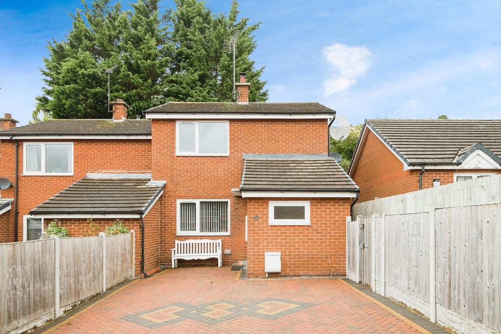 Highfields, Wrexham LL14 2 bed semi-detached house - £187,500