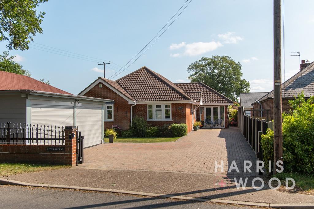 Church Road, Thorrington, Colchester... 3 bed detached bungalow - £550,000