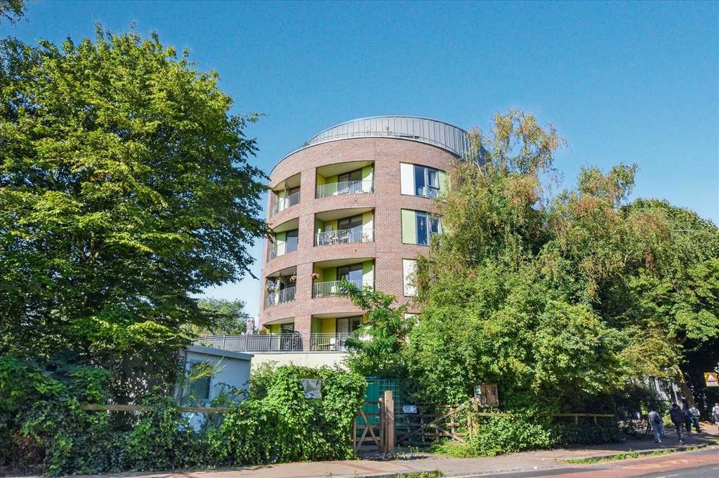 Bollo Lane, Chiswick, Chiswick 2 bed flat to rent - £2,383 pcm (£550 pw)