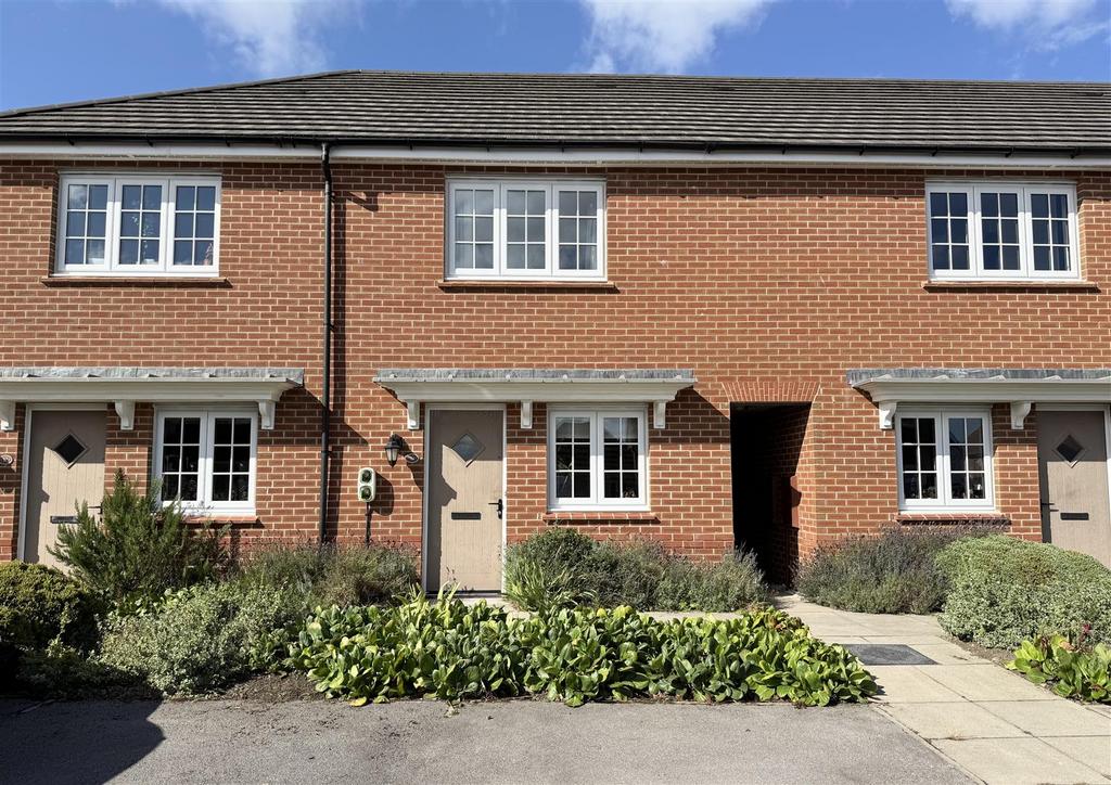 Primrose Drive, Highburton, HD8 0ZG 2 bed terraced house for sale - £52,500