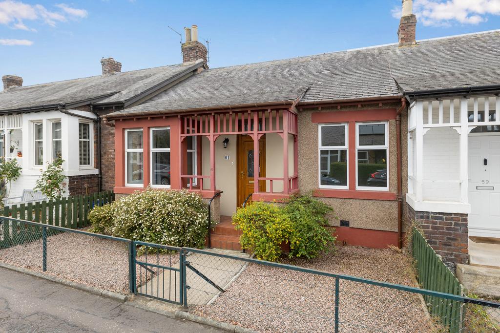 61 Sixth Street, Newtongrange... 2 bed terraced bungalow - £210,000