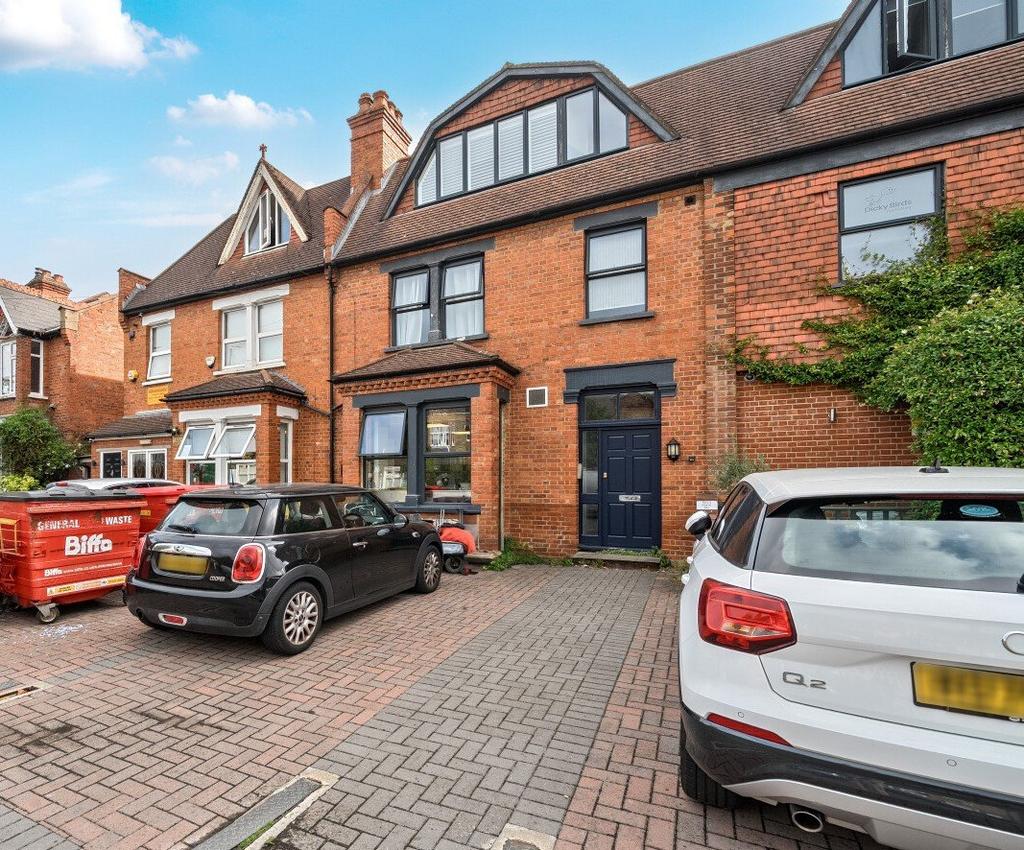Durham Road, London, SW20 1 bed flat for sale - £285,000