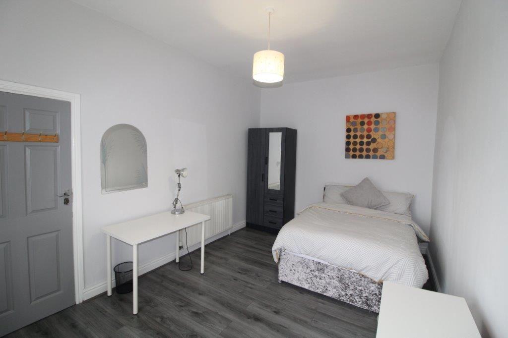 Dorset Road, Tuebrook 1 bed in a flat share - £425 pcm (£98 pw)