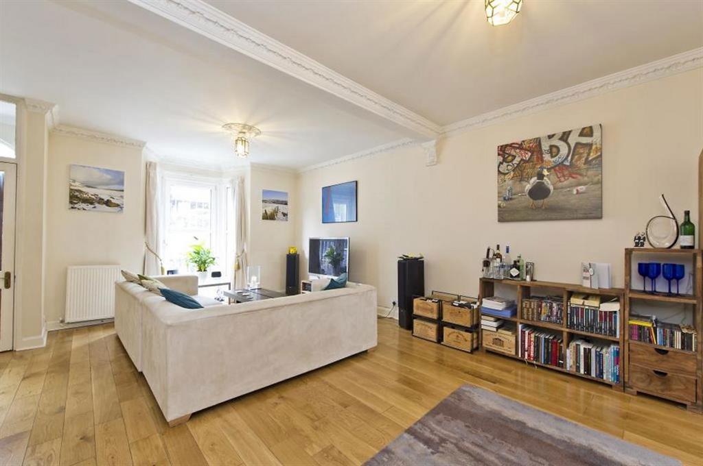 Shortlands, London W6 2 bed house to rent - £3,822 pcm (£882 pw)