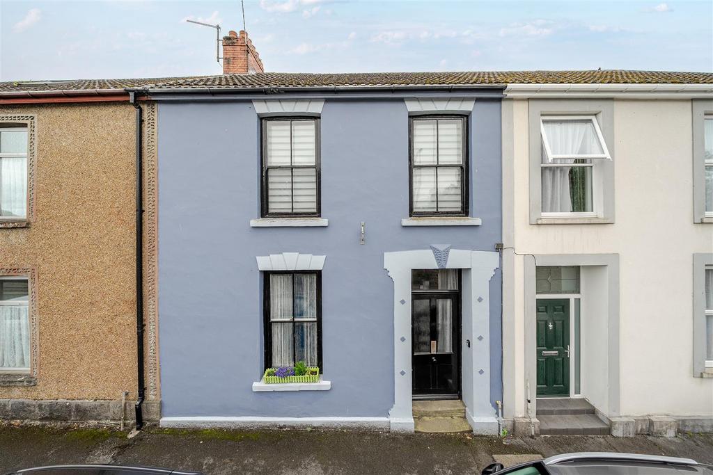 Lady Street, Kidwelly 3 bed terraced house - £168,500