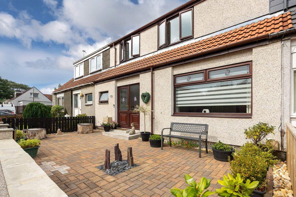 Reveston Lane, Whitburn EH47 3 bed terraced house - £150,000