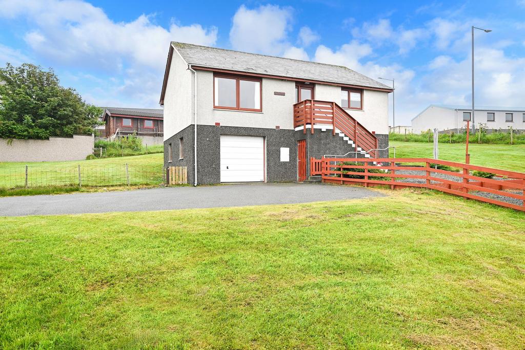 Holmsgarth Brae, Shetland ZE1 2 bed detached house - £215,000