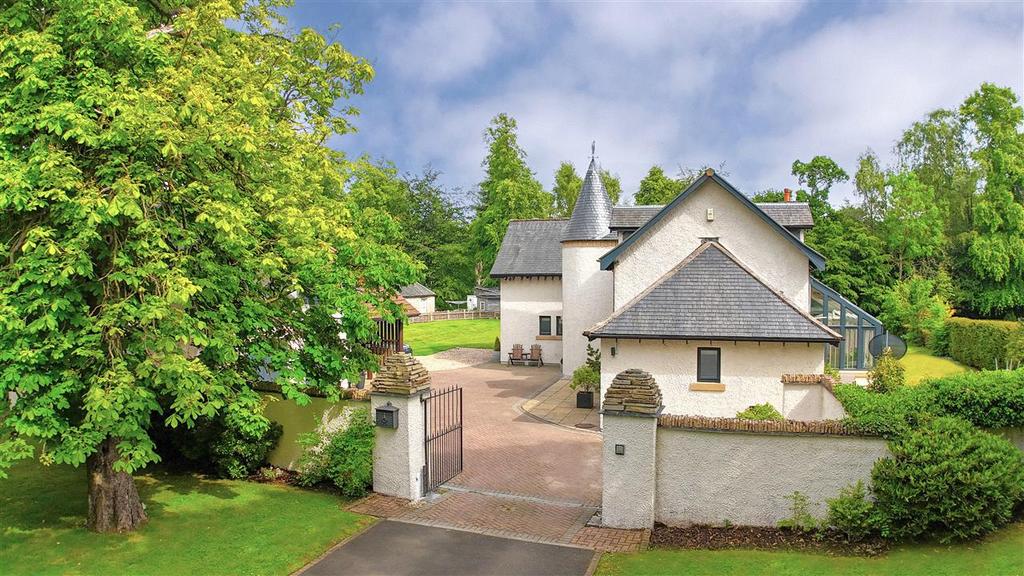 Murieston Mews, Murieston, Livingston 5 bed detached house - £1,025,000