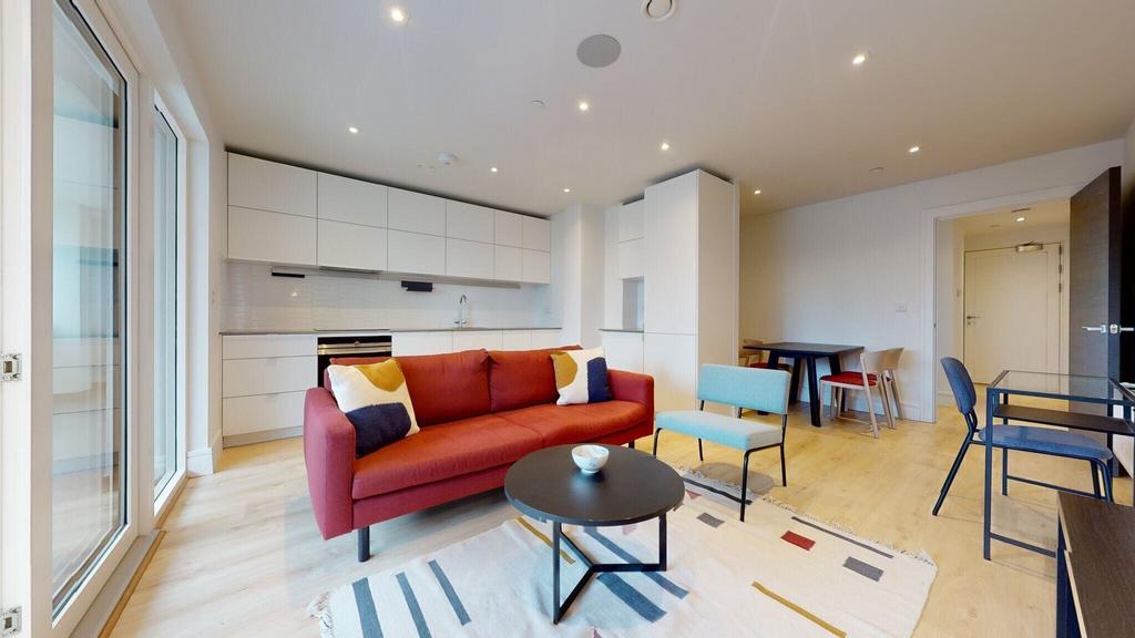 Olympic Way 3 bed flat - £2,995 pcm (£691 pw)