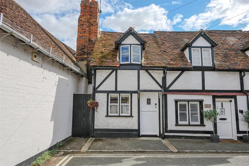 Kinecroft, Wallingford OX10 2 bed terraced house - £1,500 pcm (£346 pw)