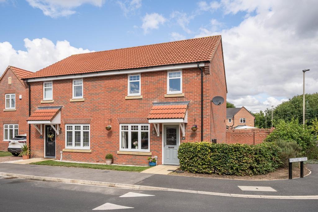 Hockley Crescent, Langthorpe... 3 bed semi-detached house for sale - £ ...