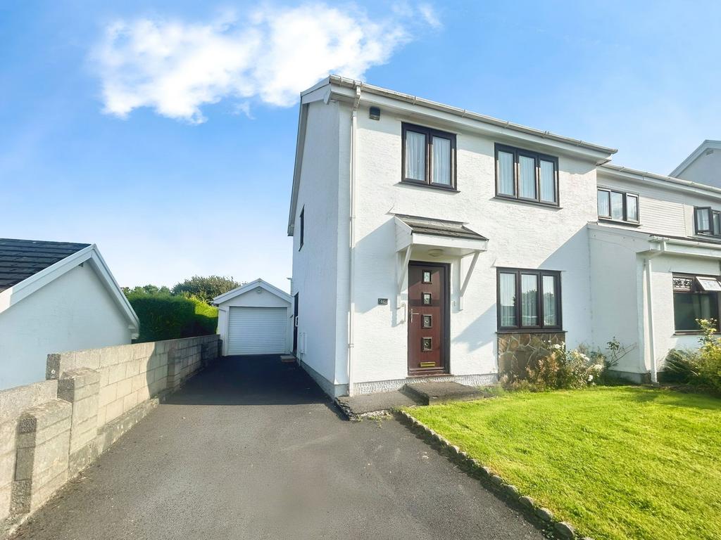 Talywern, Llangennech SA14 3 bed semi-detached house for sale - £230,000