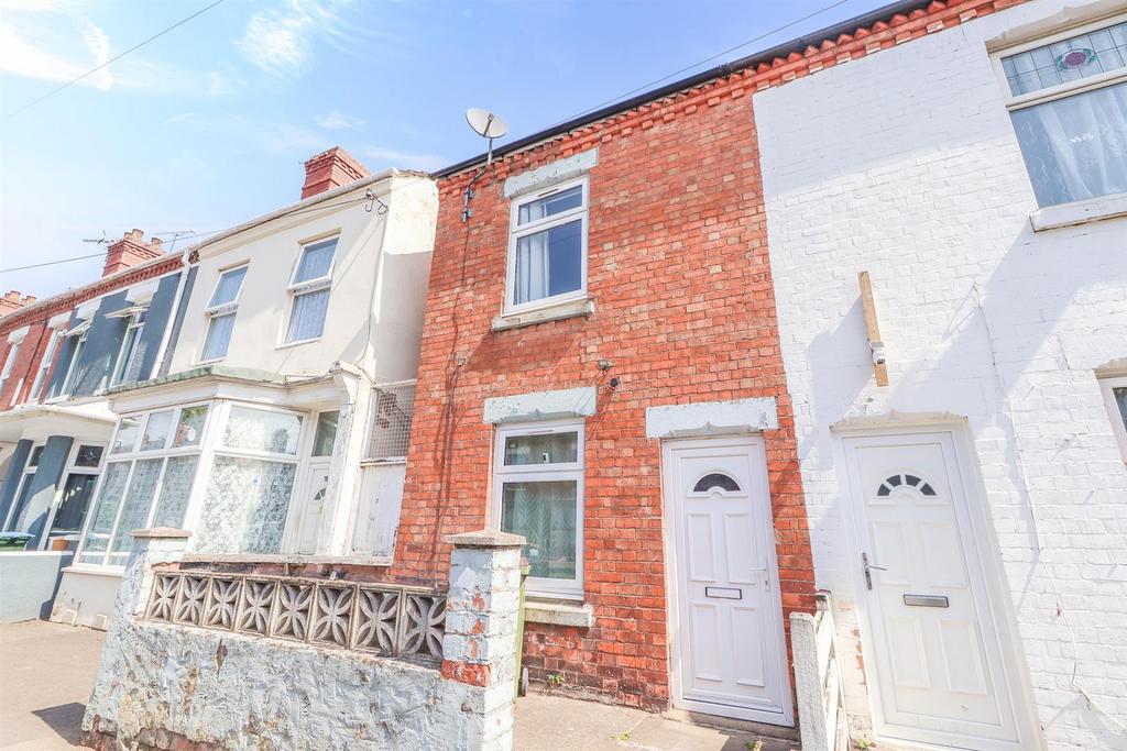 Cross Road, Coventry CV6 2 bed end of terrace house - £140,000