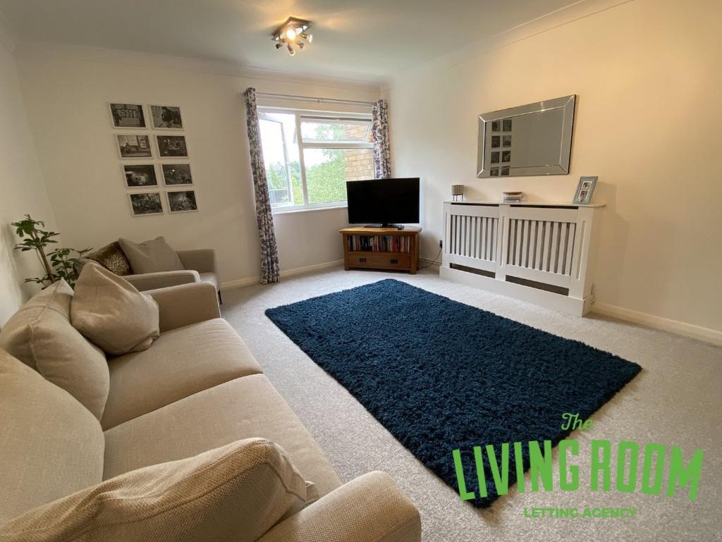 Cwrt Ty Mynydd, Radyr, Cardiff 2 bed flat - £1,100 pcm (£254 pw)