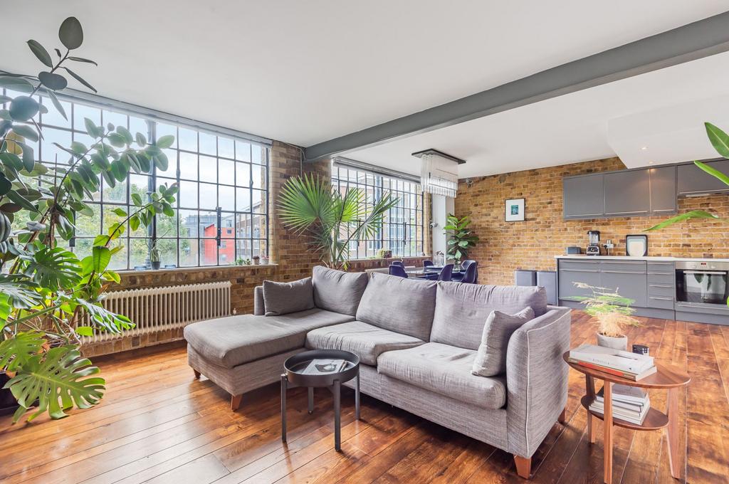Tanners Yard, 239 Long Lane, SE1 2 bed apartment - £3,250 pcm (£750 pw)