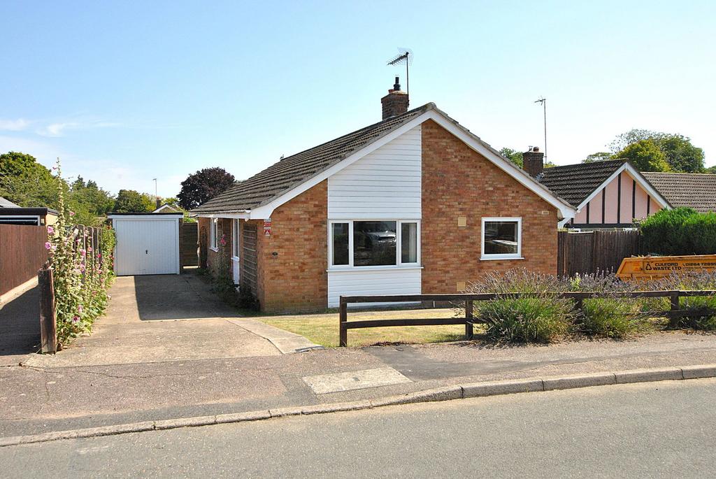 Majors Close, Bury St. Edmunds IP29 3 bed detached bungalow - £375,000