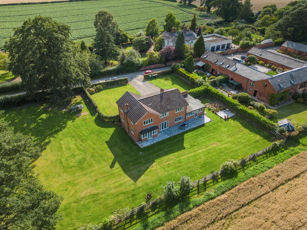Oaklands Farm, Lower Rudge, Pattingham 4 bed detached house to rent - £ ...