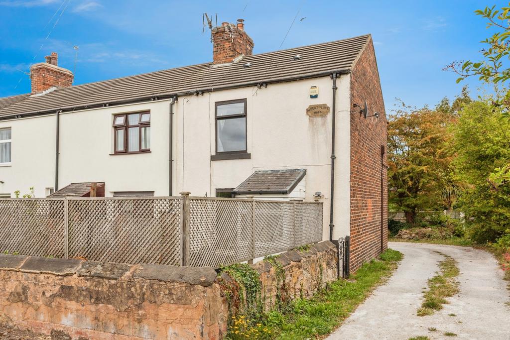 Leeds Road, Leeds LS26 2 bed end of terrace house for sale - £177,500