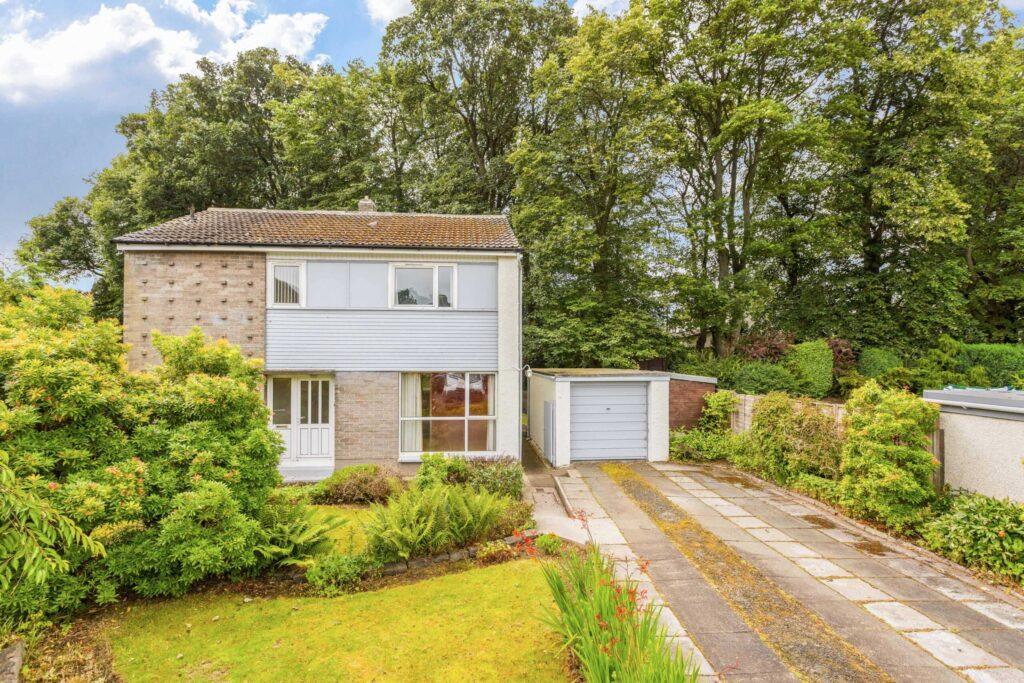 Philip Avenue, Linlithgow, EH49 5 bed detached house - £420,000