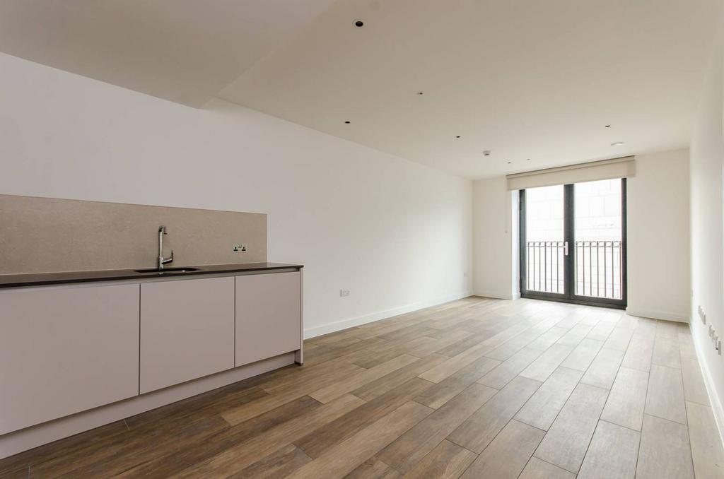 Three Colts Lane, Bethnal Green... 1 bed flat - £2,725 pcm (£629 pw)