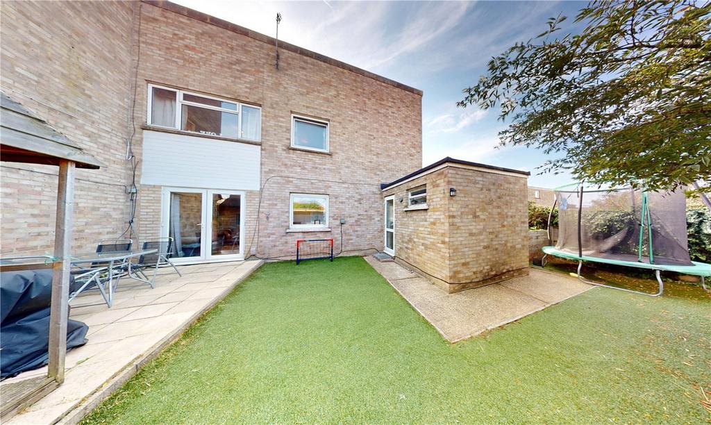 Crawley Close, Corringham, Essex, SS17 3 bed end of terrace house for ...